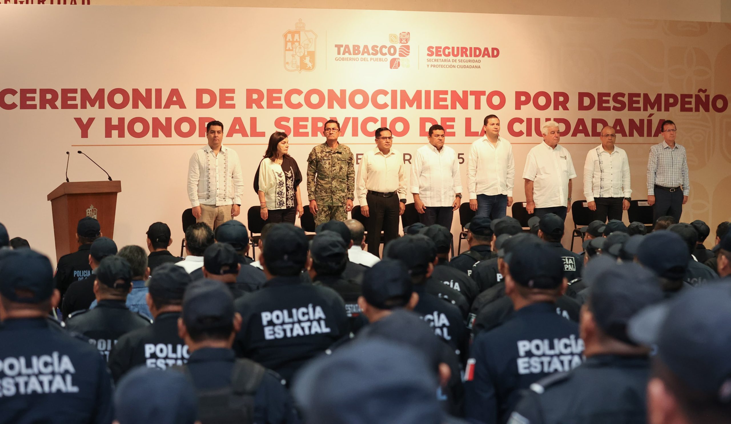 Javier May entrega reconocimientos a policías y destina 230 mdp para ...